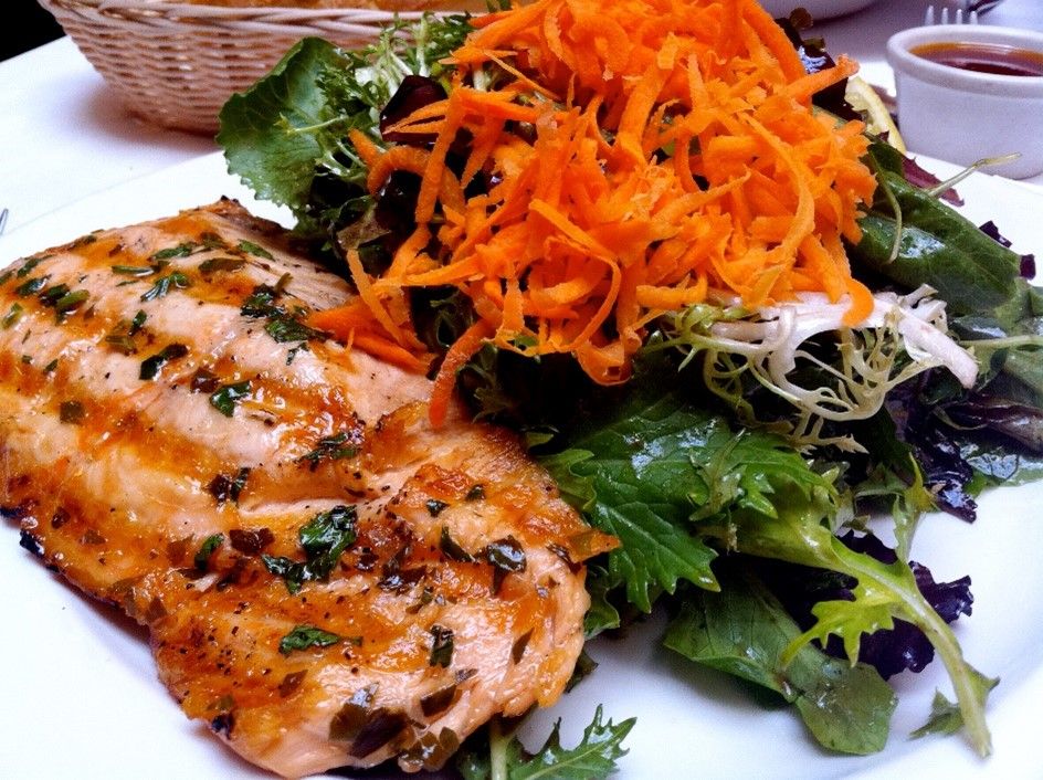 Healthy Detox Salad with Grilled White Fish » Plasker Chiropractic ...